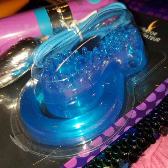 Pure Romance | Bags | Ohonthego Mermaid Wristlet | Poshmark